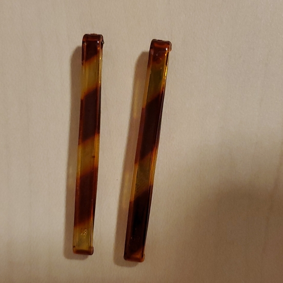 Unknown | Accessories | Set Of 2 Tigerstriped Plastic Hair Barrettes ...